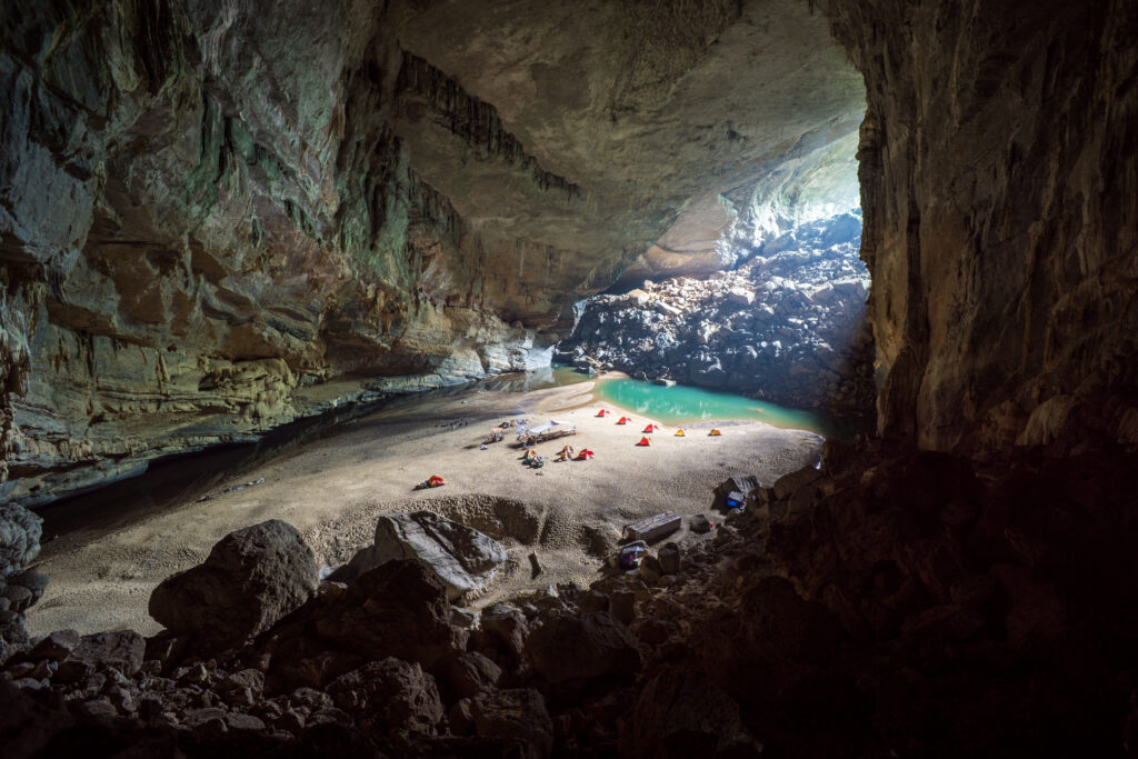 Hang En Cave, Vietnam. World's Largest Cave System - Camping Tents ...
