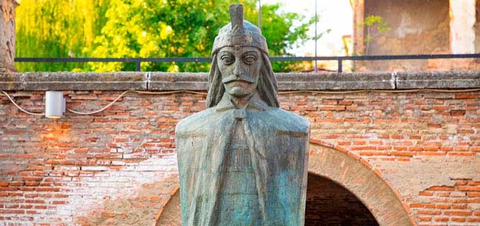 Qué es Empalar | Empalamiento: una de las peores torturas de la historia