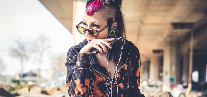 Los Punks | Una tribu urbana derivada del rock - Supercurioso